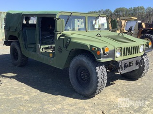 AM General M1097A2 Humvees transport quote to St. Petersburg, FL ...