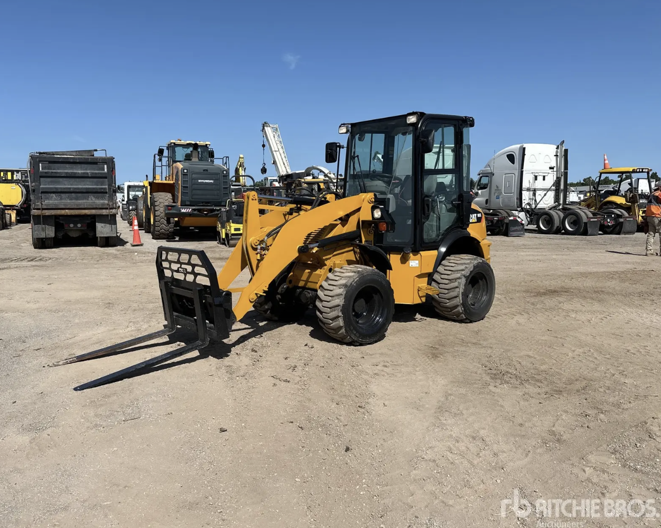 Caterpillar 903C Wheel Loaders transport quote to Santee, CA. VeriTread ...