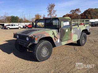 AM General M1097 Humvees transport quote to Pinckney, MI. VeriTread ...