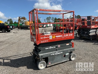 Skyjack SJ3219 Aerial Work Platforms transport quote to Madison, IN ...