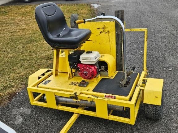 DMI Speed roller Golf Course Maintenance Equipment transport quote to ...