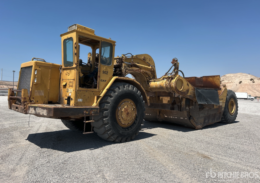 Caterpillar 631D Scrapers transport quote to Elko, NV. VeriTread Load ...