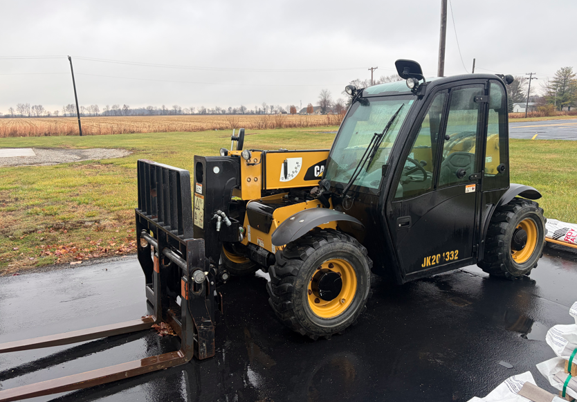 Caterpillar TH255 Telehandlers transport quote to Snowflake, AZ ...