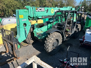 JCB 50742 Telehandlers transport quote to Southington, CT. VeriTread ...