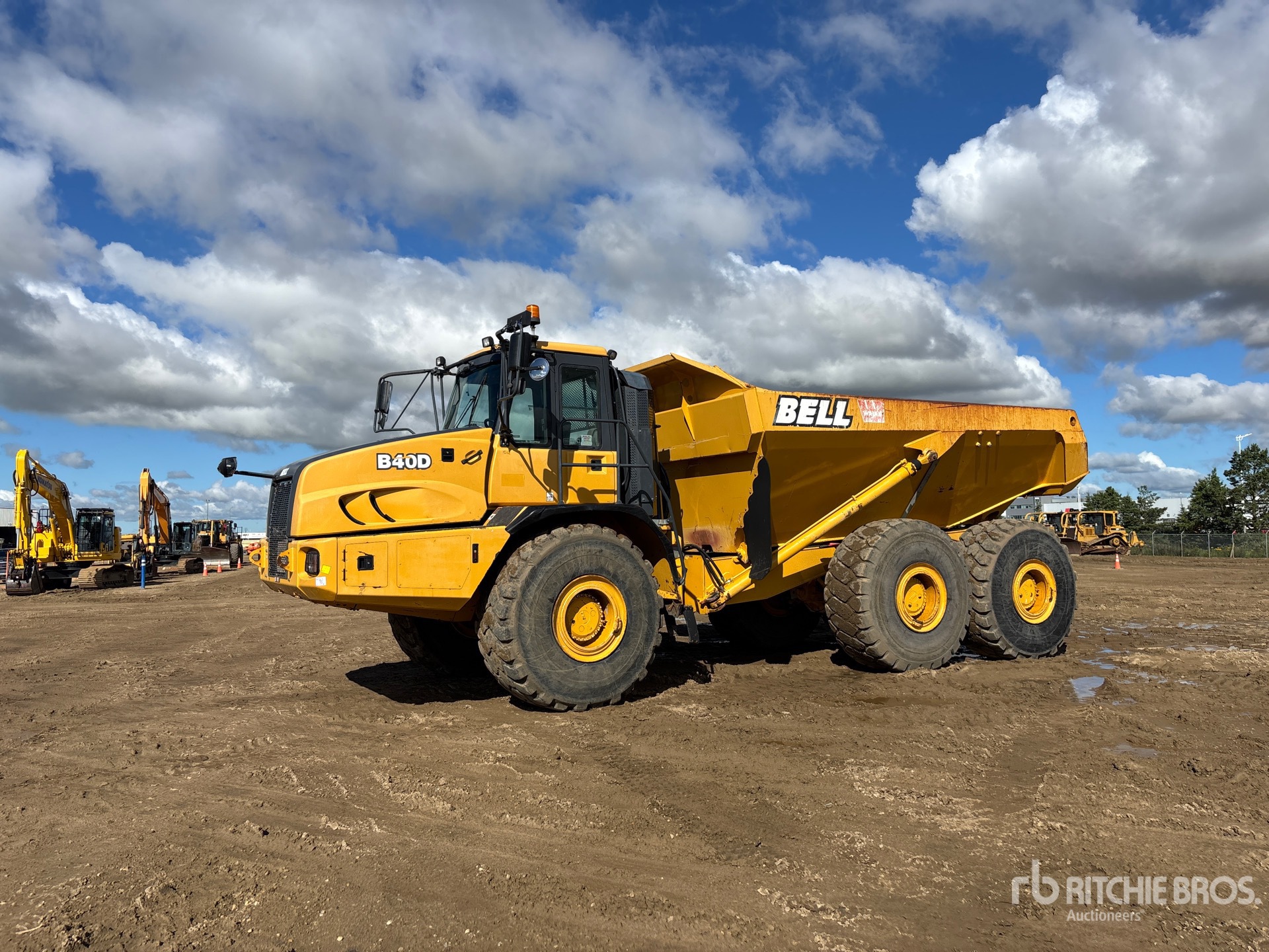 Bell B40D Articulated Dump Trucks transport quote to Moosomin, SK ...