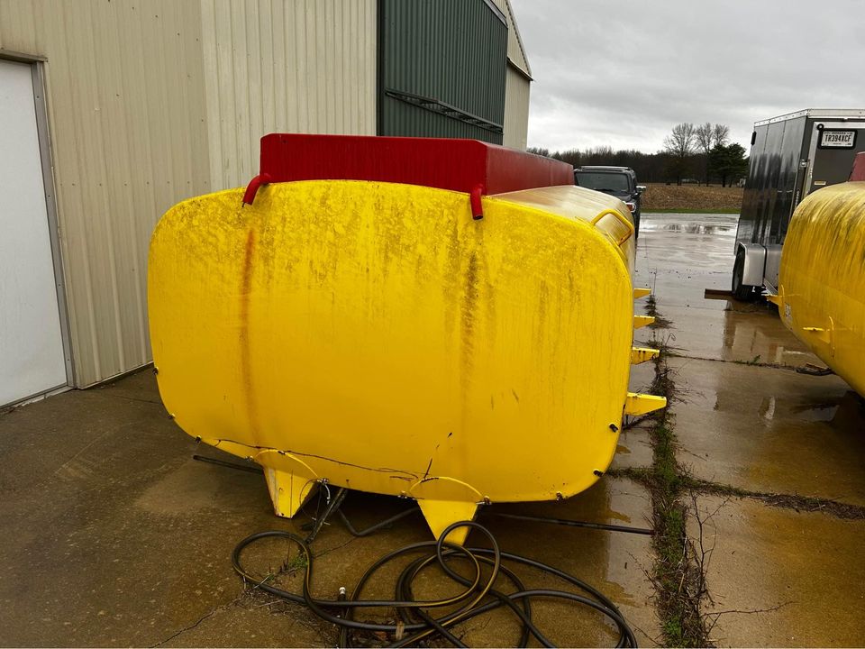 Tank 1 8' W x 5.5' H x 12.5' L General Freight transport quote to ...