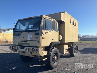 Stewart & Stevenson M1079A1 Trucks - LMTV / LMTV 4x4 Cargo/Van Truck ...
