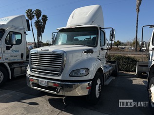 Freightliner M2106 Trucks - Conventional Tractor transport quote to ...