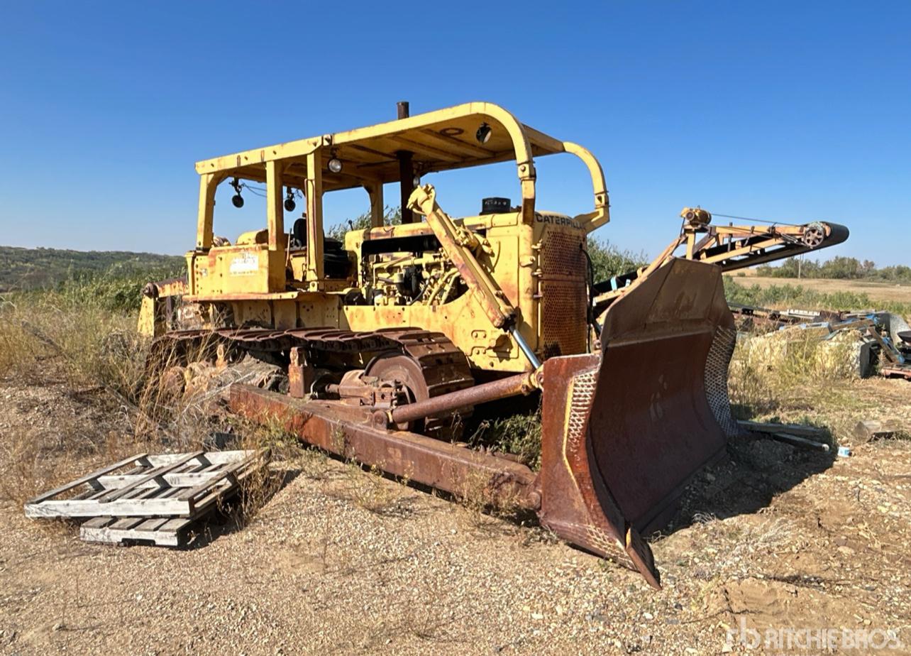 Caterpillar D8H/D8K Angle Blade Attachments - Construction transport ...