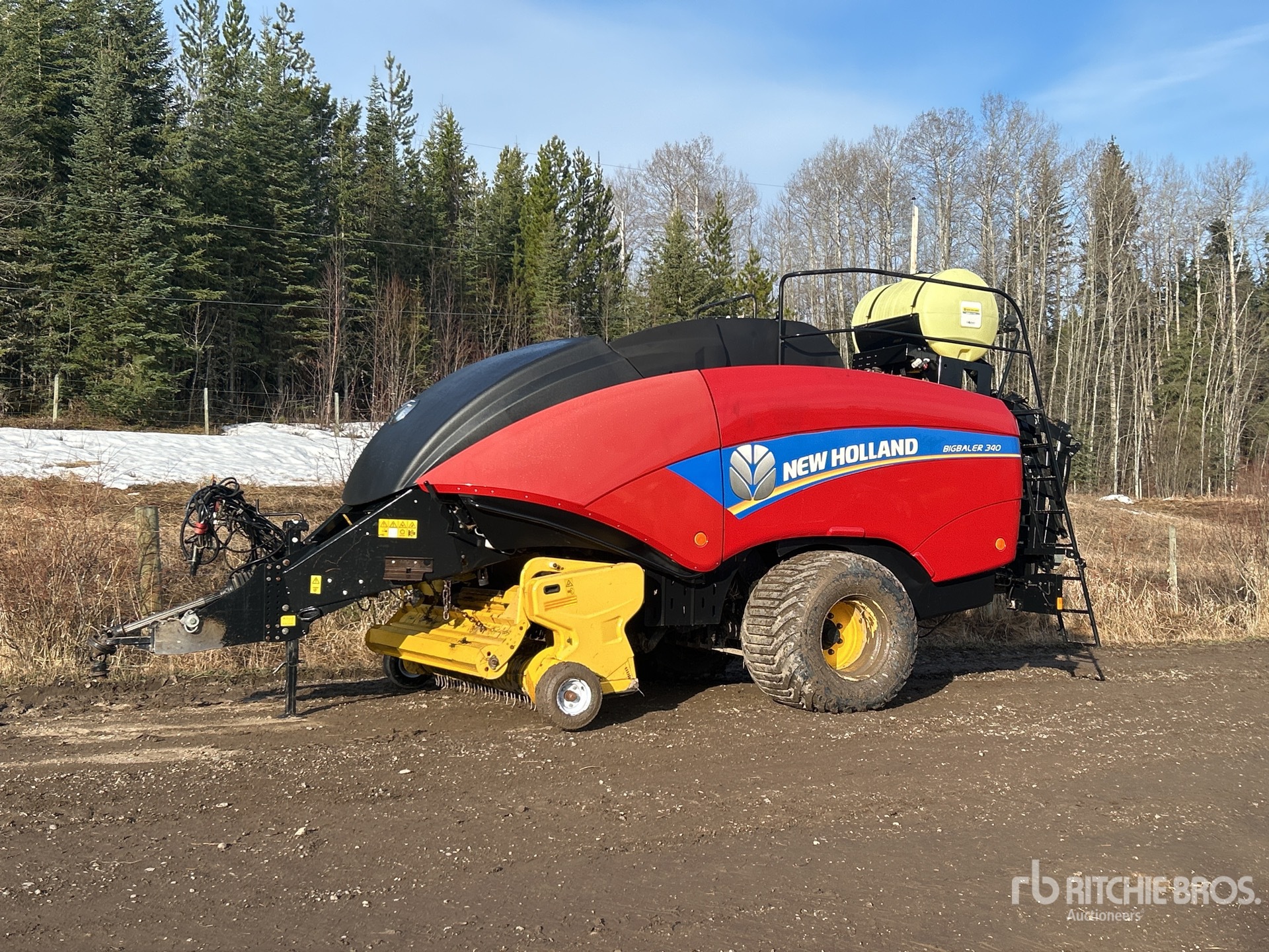 New Holland 340 baler Balers / Hay Equipment transport quote to ...