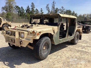 AM General M1165A1 Humvees transport quote to Foley, MO. VeriTread Load ...