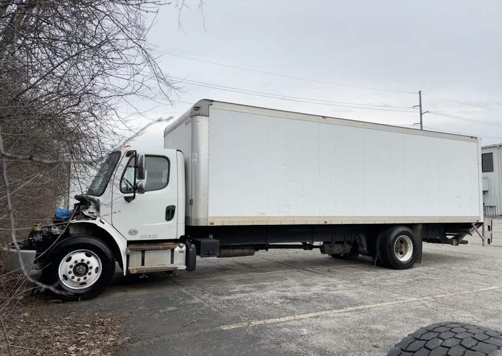 Freightliner M2106 Box Truck Trucks - LMTV / LMTV 4x4 Cargo/Van Truck ...