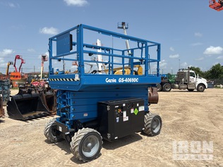 Genie GS4069DC Aerial Work Platforms transport quote to San Antonio, TX ...