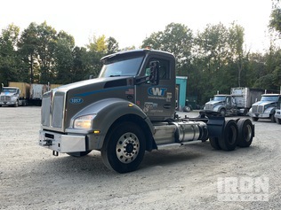 Kenworth T880 Trucks - Conventional Tractor transport quote to ...