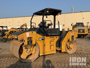 Cat CB10 Compactors transport quote to Hermon, ME. VeriTread Load 1752955