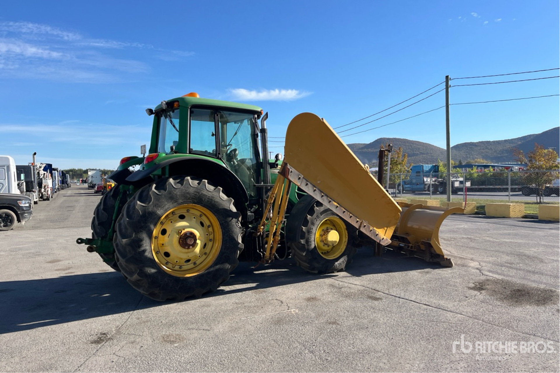 John Deere 772CH Motor Graders transport quote to Candle Lake, SK ...