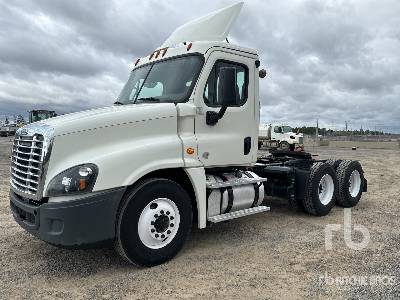 Freightliner CASCADIA Trucks - Cab & Chassis transport quote to Tulare ...