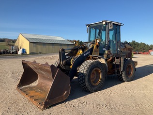 John Deere 444J Wheel Loaders transport quote to Milford, MI. VeriTread ...