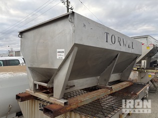 Torwel ElectricSaltSpreader Snow Equipment transport quote to Fort ...