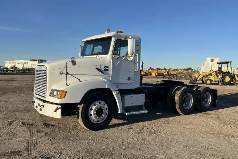 Freightliner 120 Trucks - Cab & Chassis transport quote to Laredo, TX ...