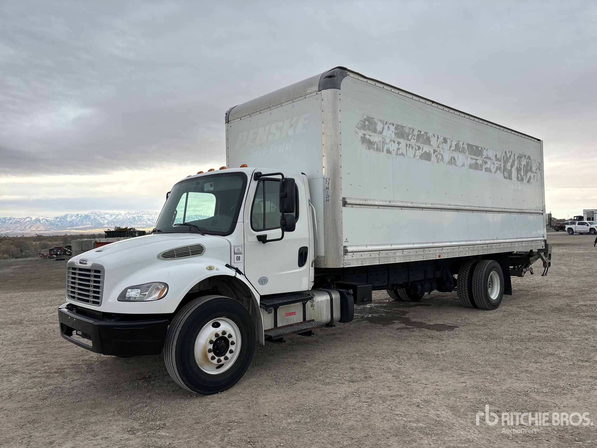 Freightliner M2106 Trucks - LMTV / LMTV 4x4 Cargo/Van Truck transport ...