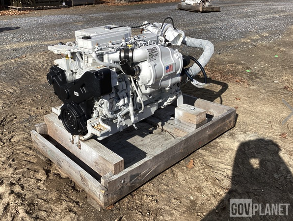 Pallet w/ Cummins QSB6.7480GSI Marine Diesel Engine General Freight ...