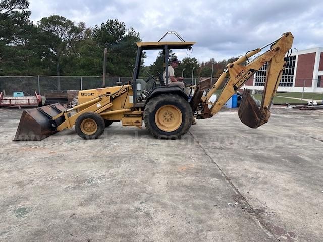 Ford 655C Landscape Loaders transport quote to Cordova, AL. VeriTread ...