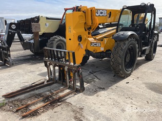 JCB 50742 Telehandlers transport quote to Oakland Park, FL. VeriTread ...
