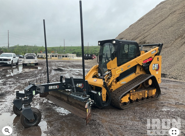 2021 Cat 299D3 XE Two-Speed Compact Track Loader w/Cat GB124 Grader ...