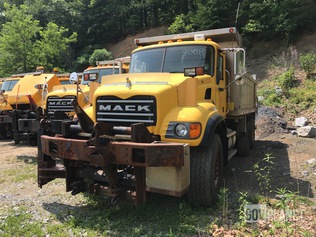 Mack CV700 Trucks - Snow Plow transport quote to North Chesterfield, VA ...