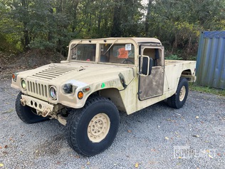 AM General M1097A2 Humvees transport quote to Buffalo, NY. VeriTread ...