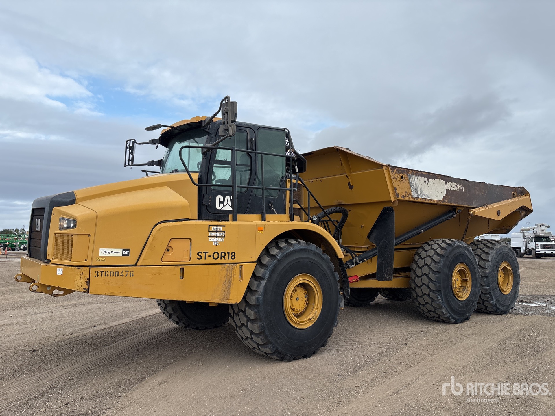 Caterpillar 745 Articulated Dump Trucks transport quote to Bluffton, AB ...