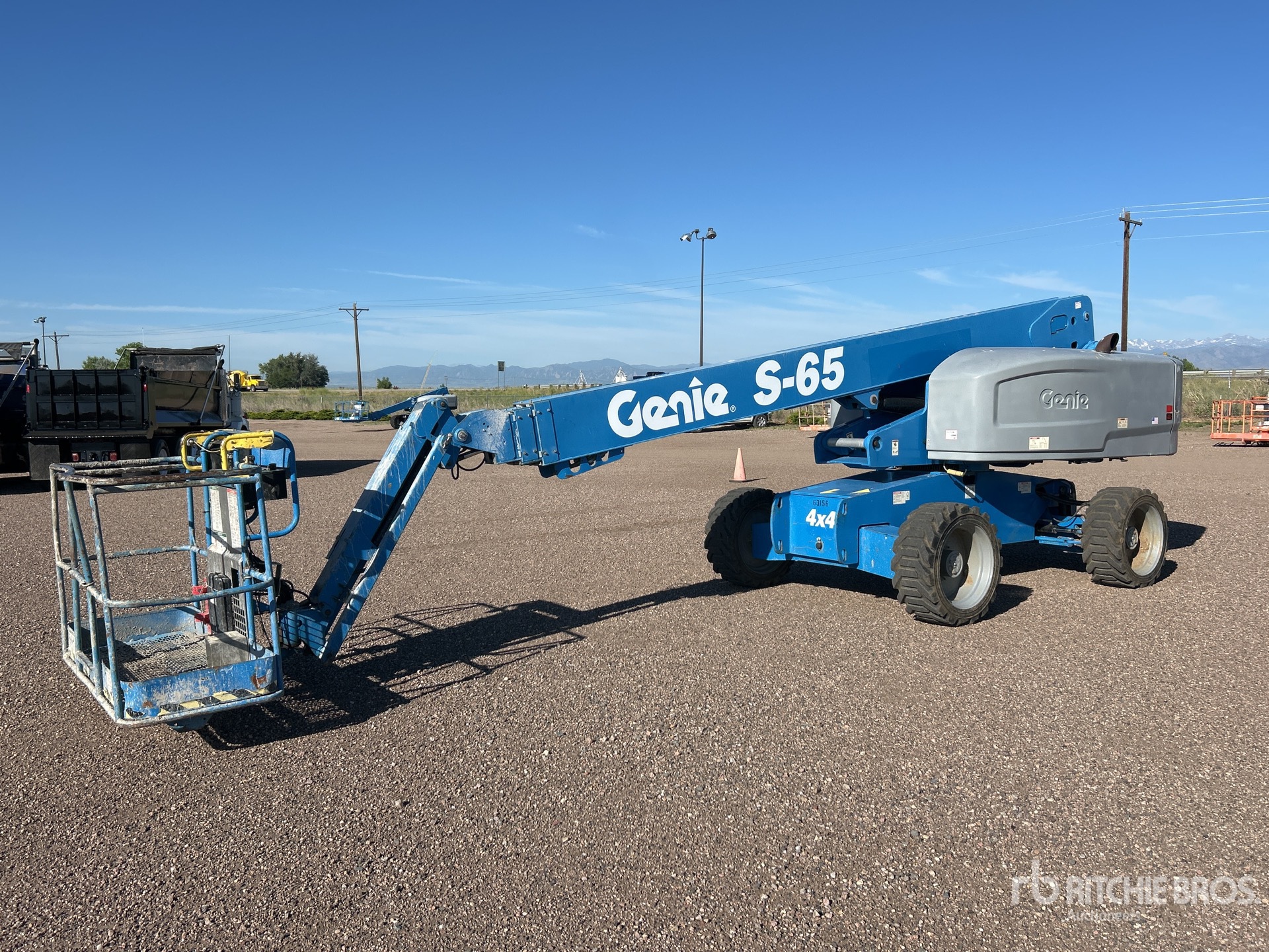 Genie S65 Boom Lift Aerial Work Platforms transport quote to Ft Collins ...