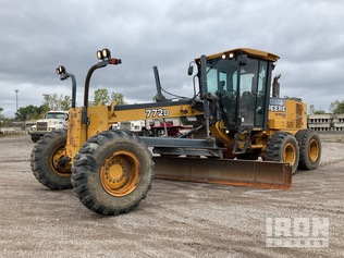 John Deere 772D Motor Graders transport quote to Early, TX. VeriTread ...