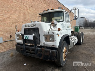 Mack R688ST Trucks - Conventional Tractor transport quote to Baltimore ...