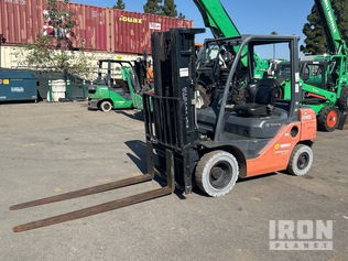 Toyota 8FGU25 Forklifts - Pneumatic Tire transport quote to Irvine, CA ...