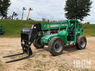 JLG 6042 Telehandlers transport quote to Dry Fork, VA. VeriTread Load ...
