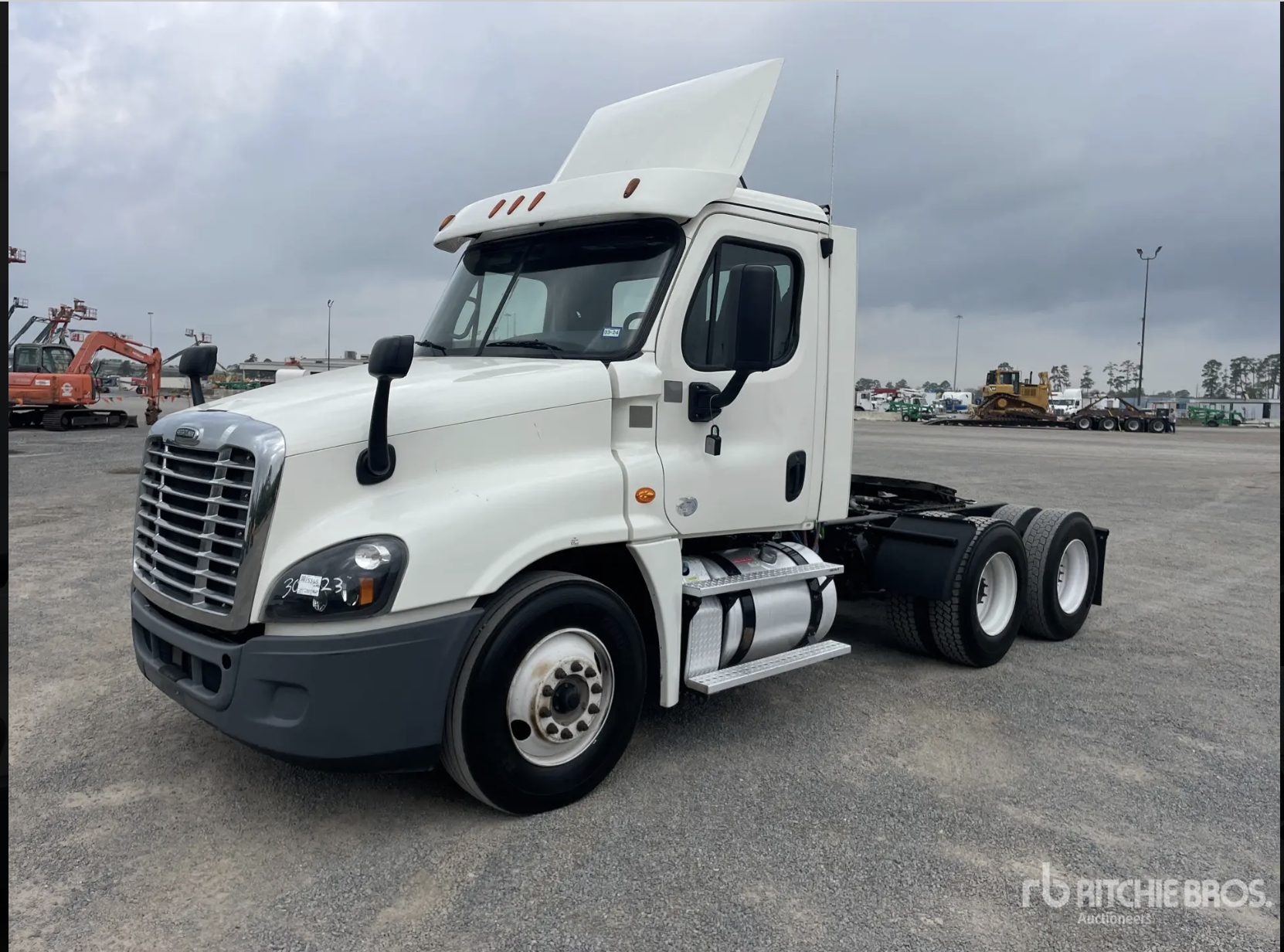 Freightliner Cascadia125 Trucks - Conventional Tractor transport quote ...