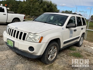 Jeep GrandCherokeeLaredo Trucks - SUV transport quote to Fredericksburg ...