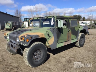 AM General M1097A2 Humvees transport quote to Hampton, NH. VeriTread ...