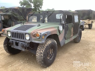 AM General M1097A2 Humvees transport quote to Wichita, KS. VeriTread ...