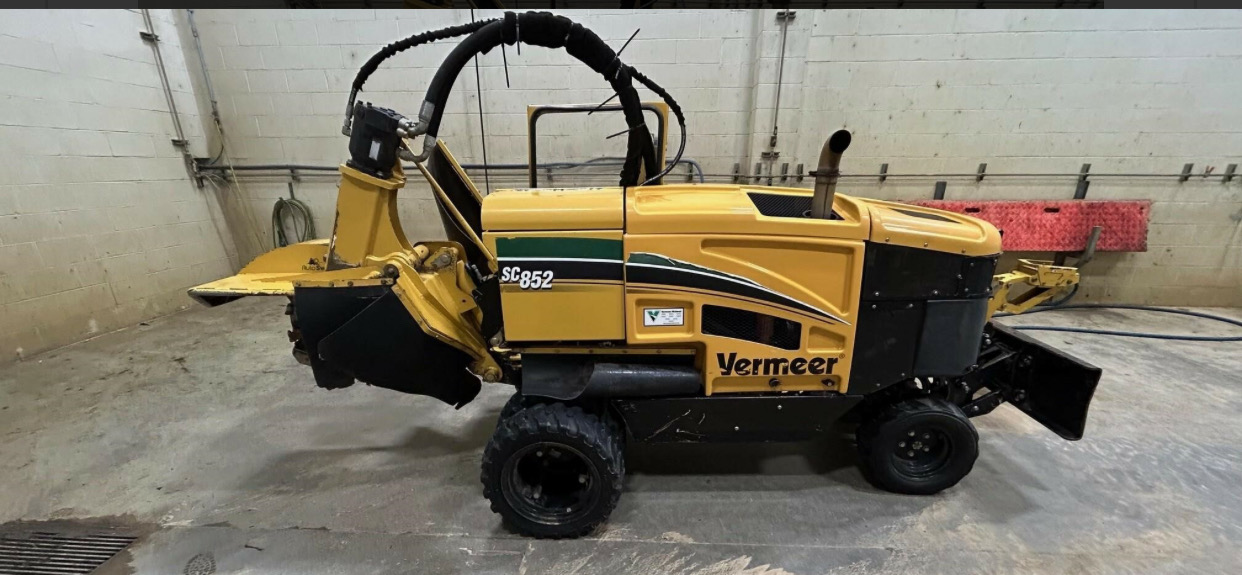 Vermeer SC852 Chipping & Mulching Equipment transport quote to ...