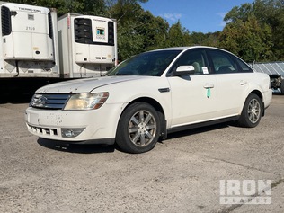 Ford Taurus Automobiles transport quote to Newnan, GA. VeriTread Load ...