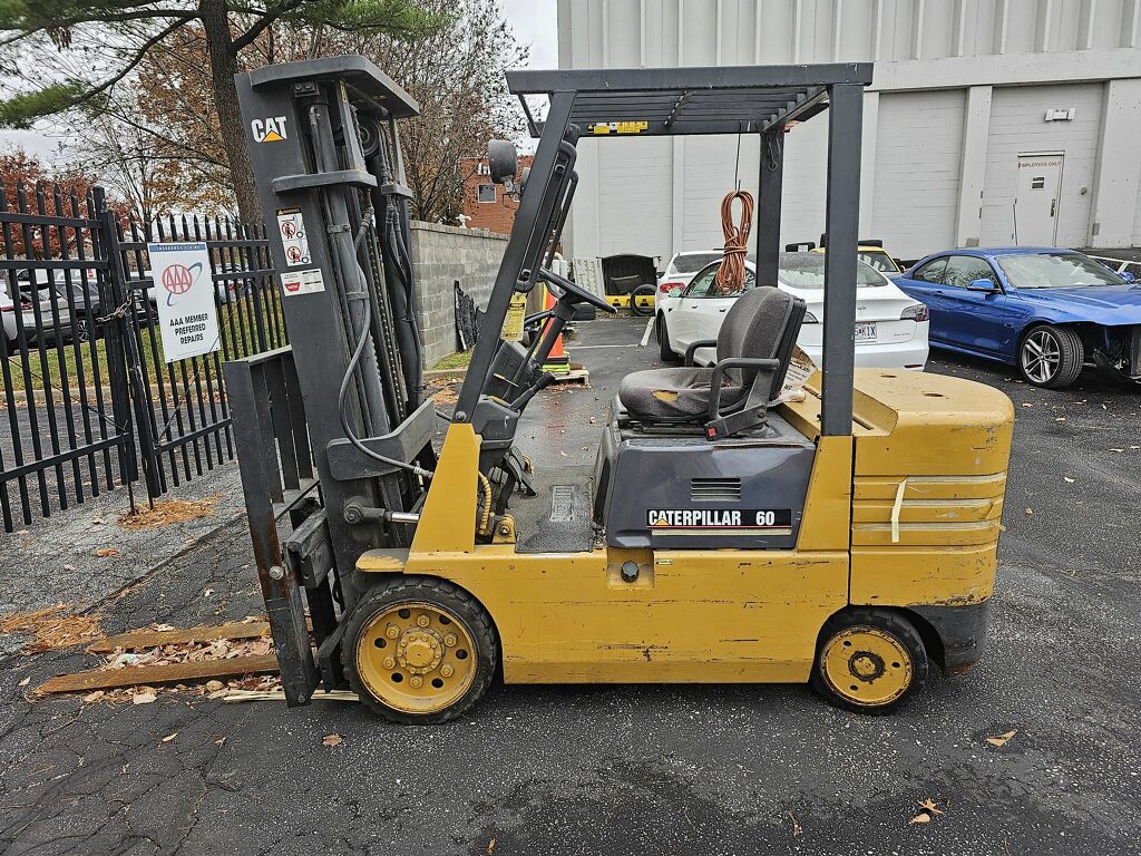 Caterpillar GC30 Forklift General Freight transport quote to Carmel, IN ...